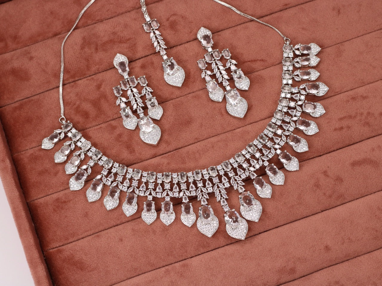Pairing AD Necklace Sets with Other Jewelry Pieces – AJEH Jewellery